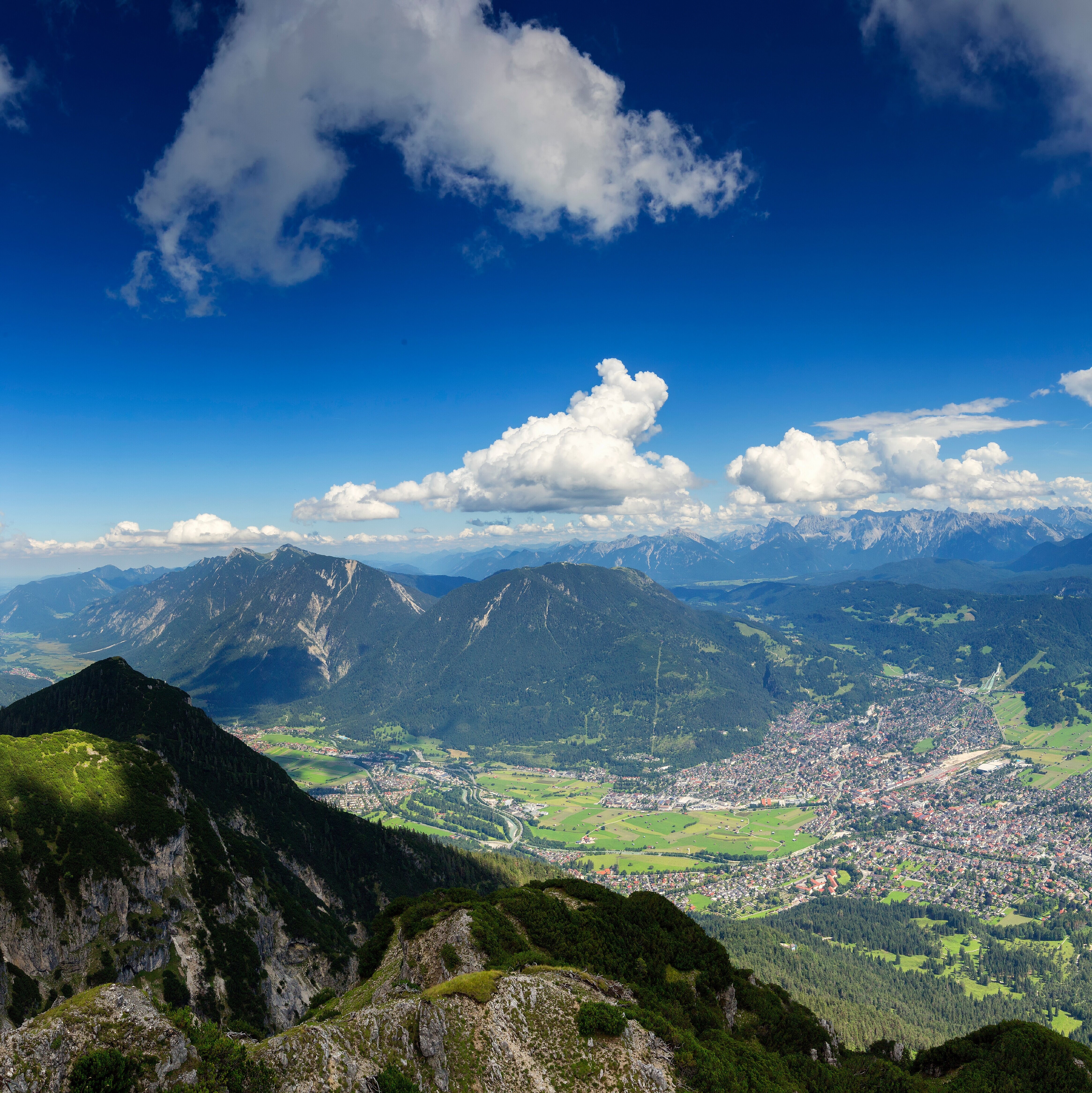 German energy sector remains exemplary in climate protection: Bayern ...